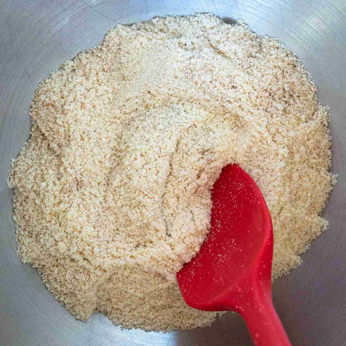 Chocolate Chip Stollen: Easy Chocolate Stollen Recipe