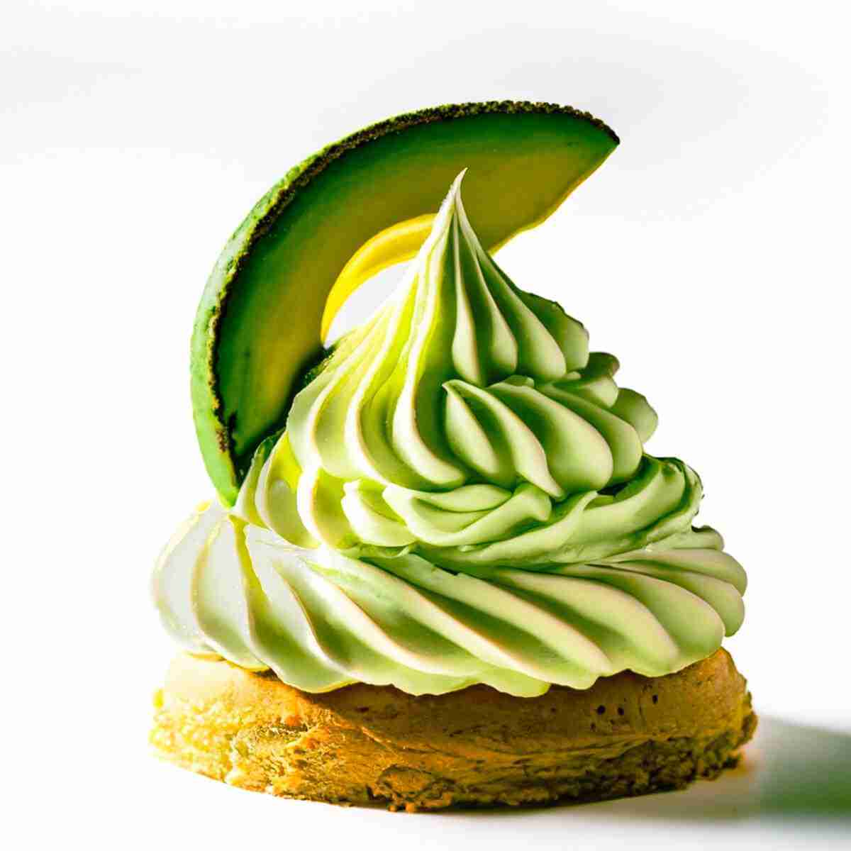 Avocado Dessert Recipes: 20+ Best (2024)